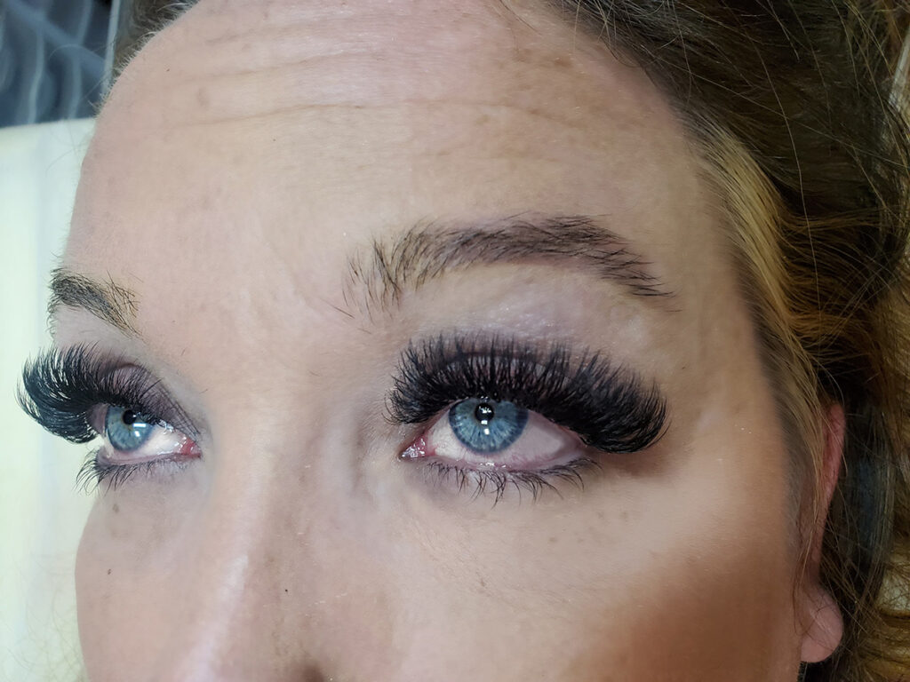 Mega Volume Lash Extensions – Glamouryze